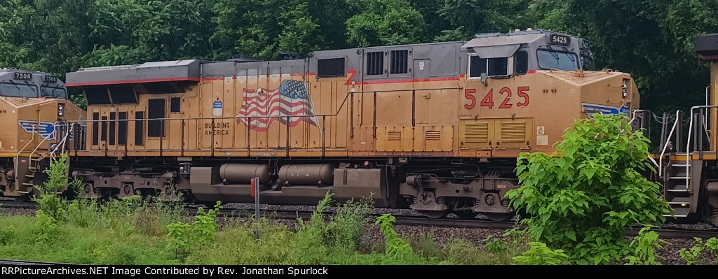 UP 5425, engineer's side view